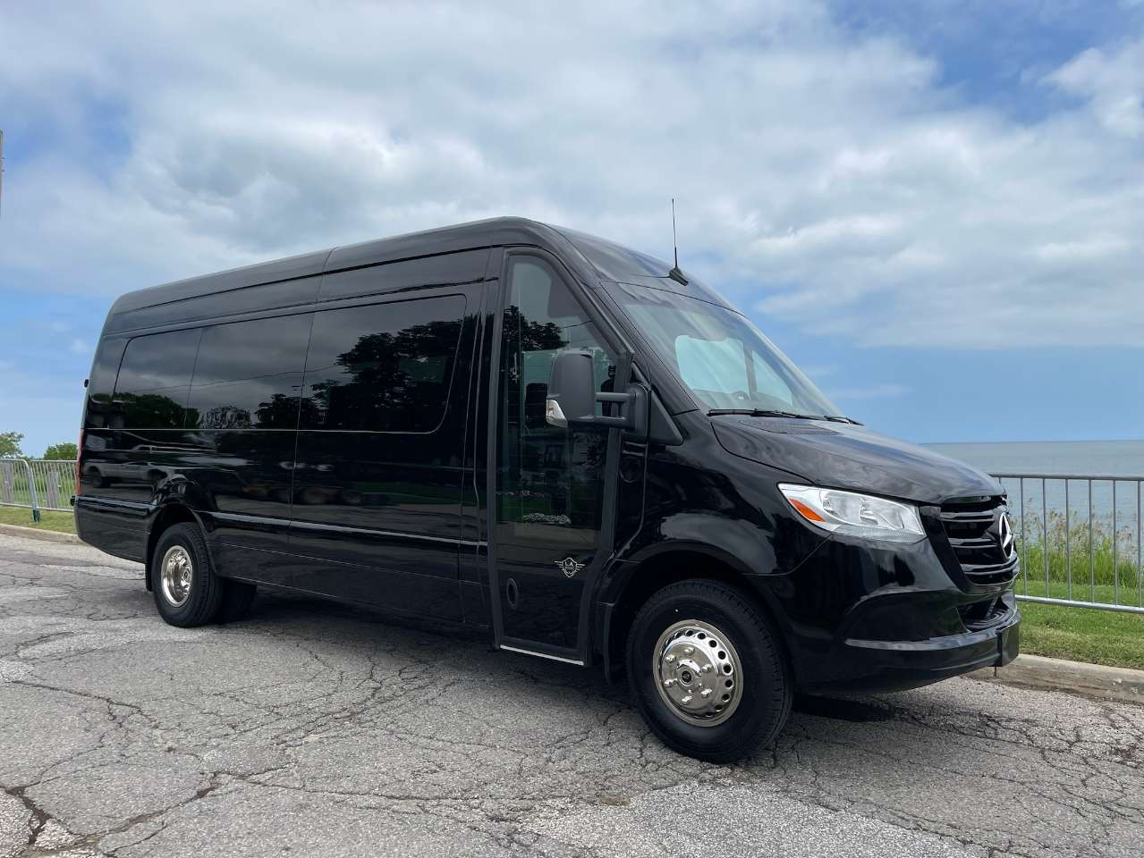Mercedes Sprinter Limo | Signature Limo LA